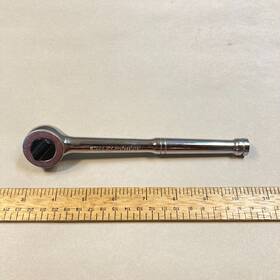 87-138 STANLEY Ratchet Socket Wrench Drive Thumb Wheel